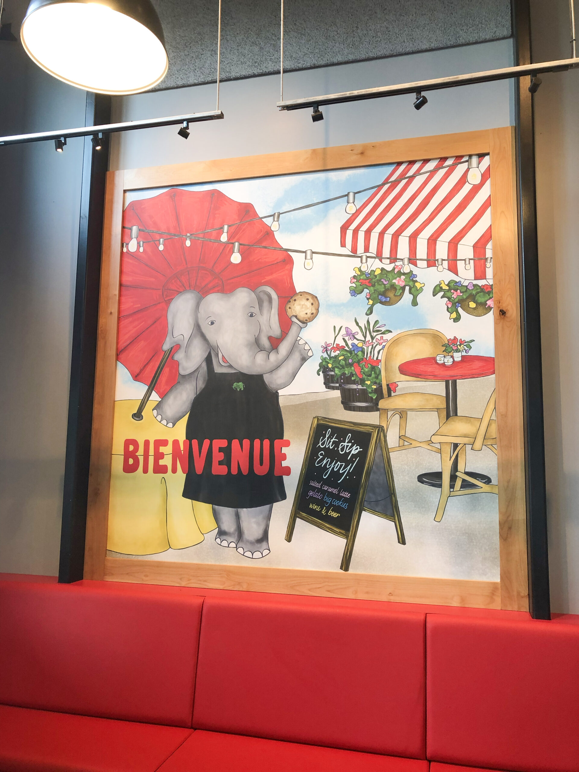 Elephants on Cedar Hills - Elephants Delicatessen