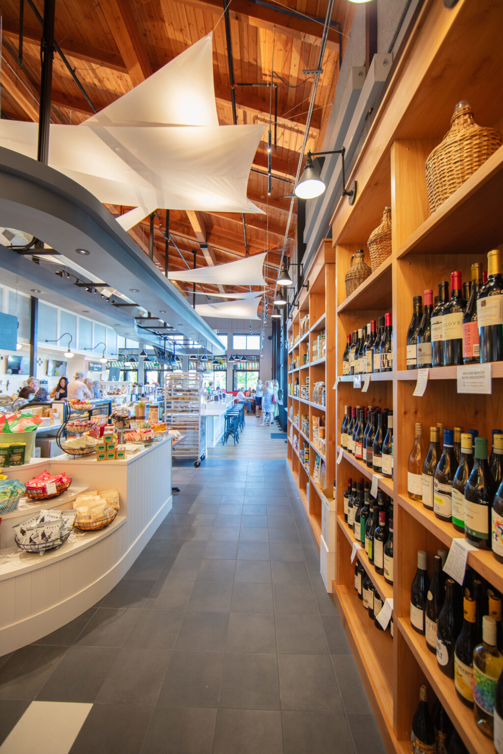 Elephants on Cedar Hills - Elephants Delicatessen